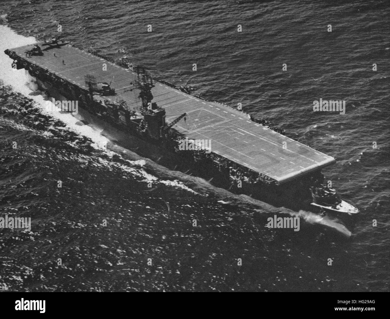 USS Bataan (CVL-29) at sea c1945 Stock Photo - Alamy