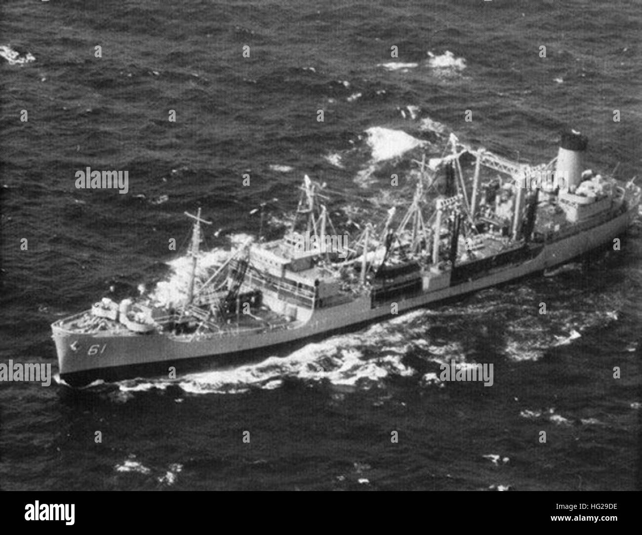 USS Severn (AO-61) underway in 1970 Stock Photo - Alamy