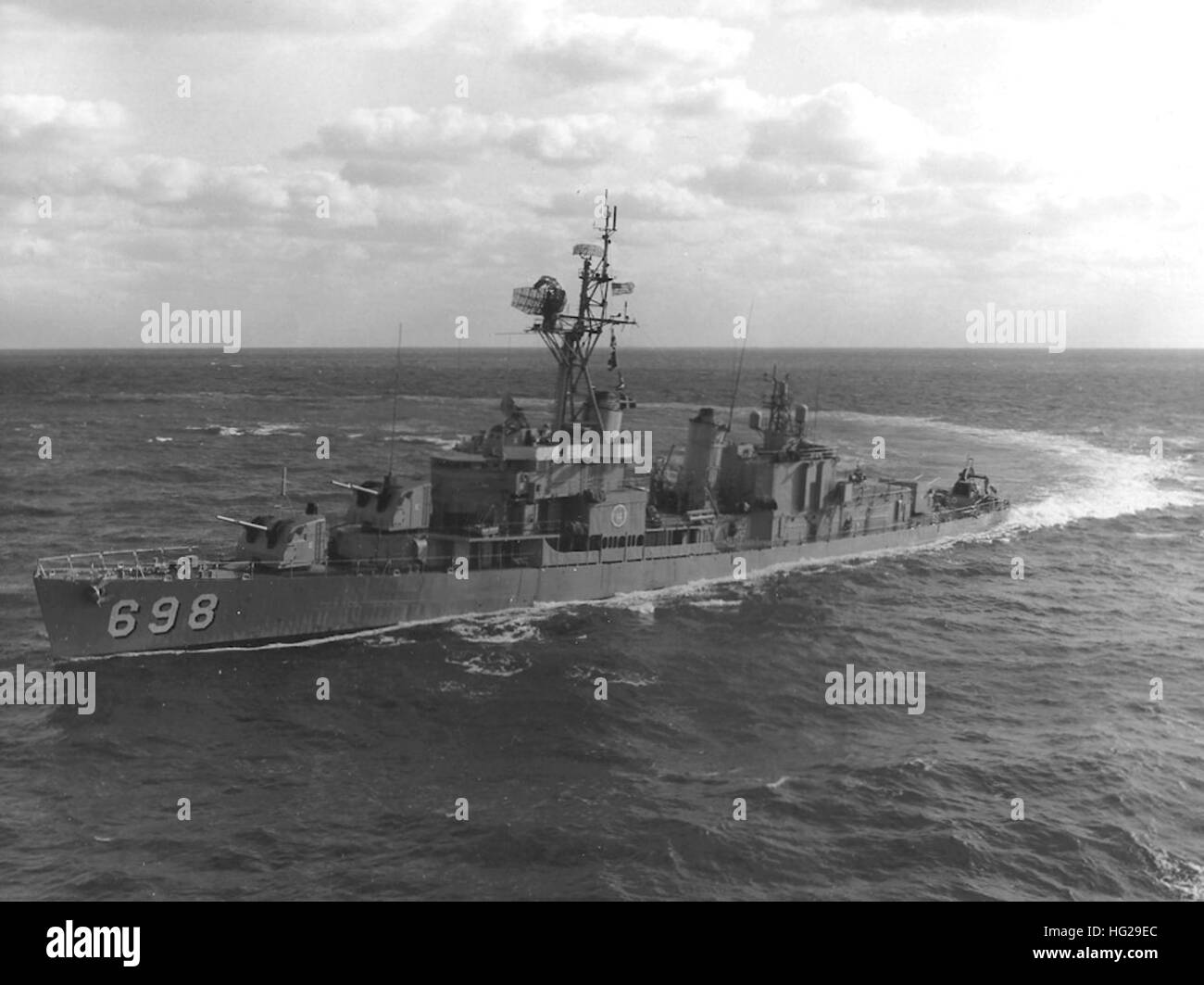 USS Ault (DD-698) underway in January 1965 Stock Photo - Alamy