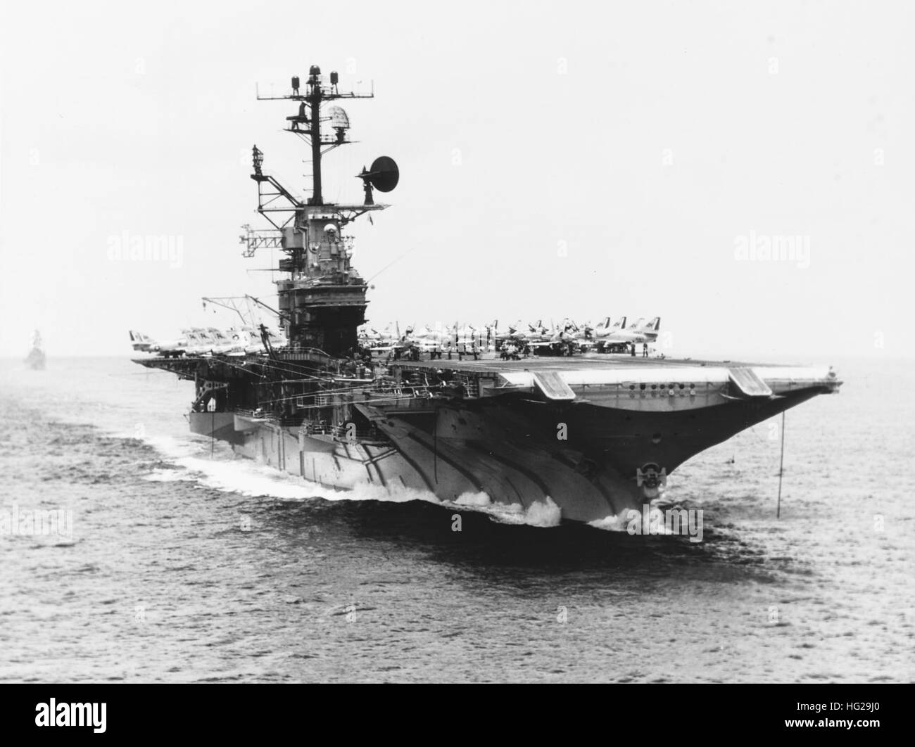 USS Intrepid (CVS-11) underway in the Atlantic Ocean on 15 May 1968 ...