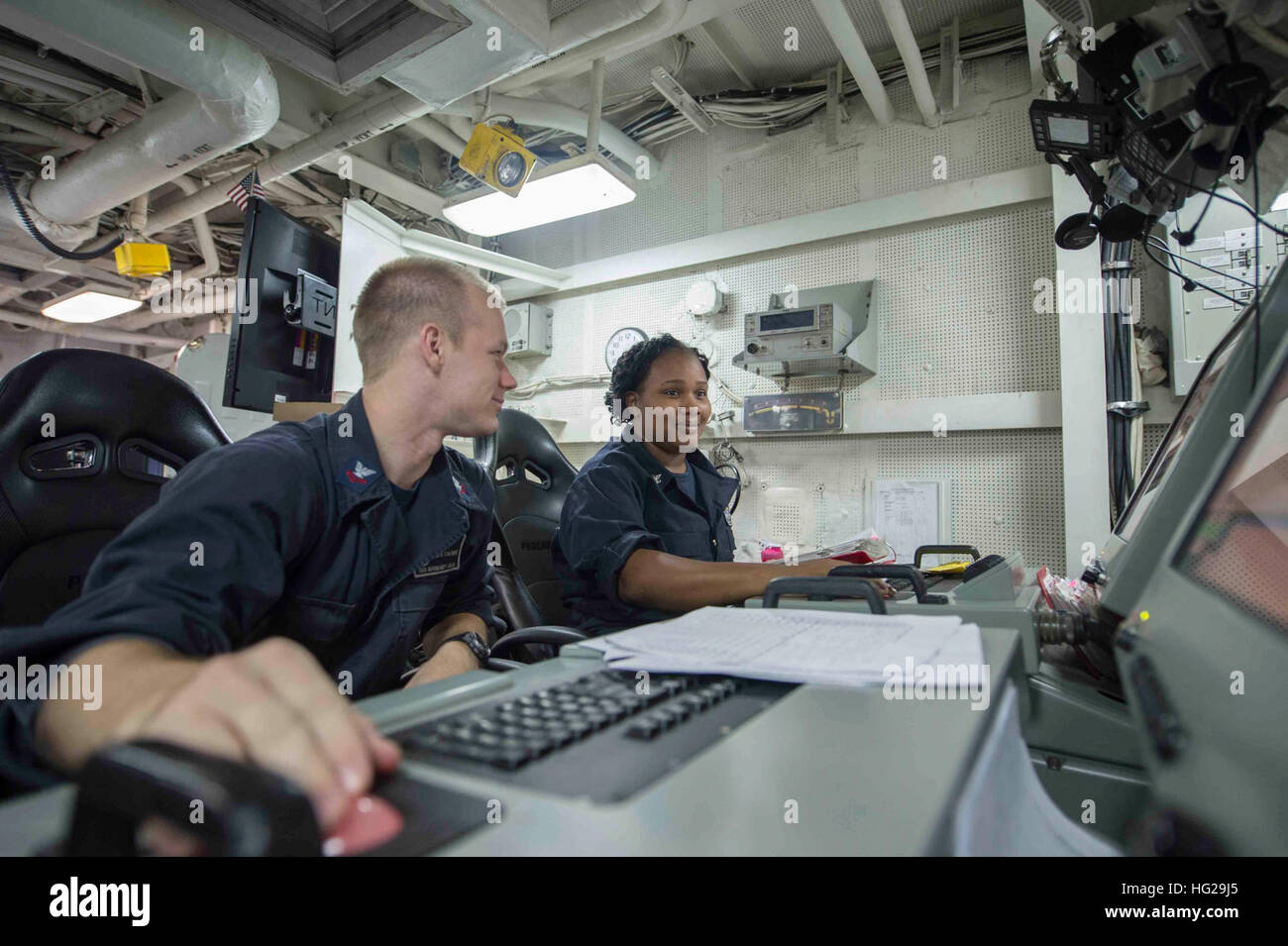 150830-N-ZY039-027 ARABIAN GULF (Aug. 26, 2015) – Machinist's Mate 2nd ...