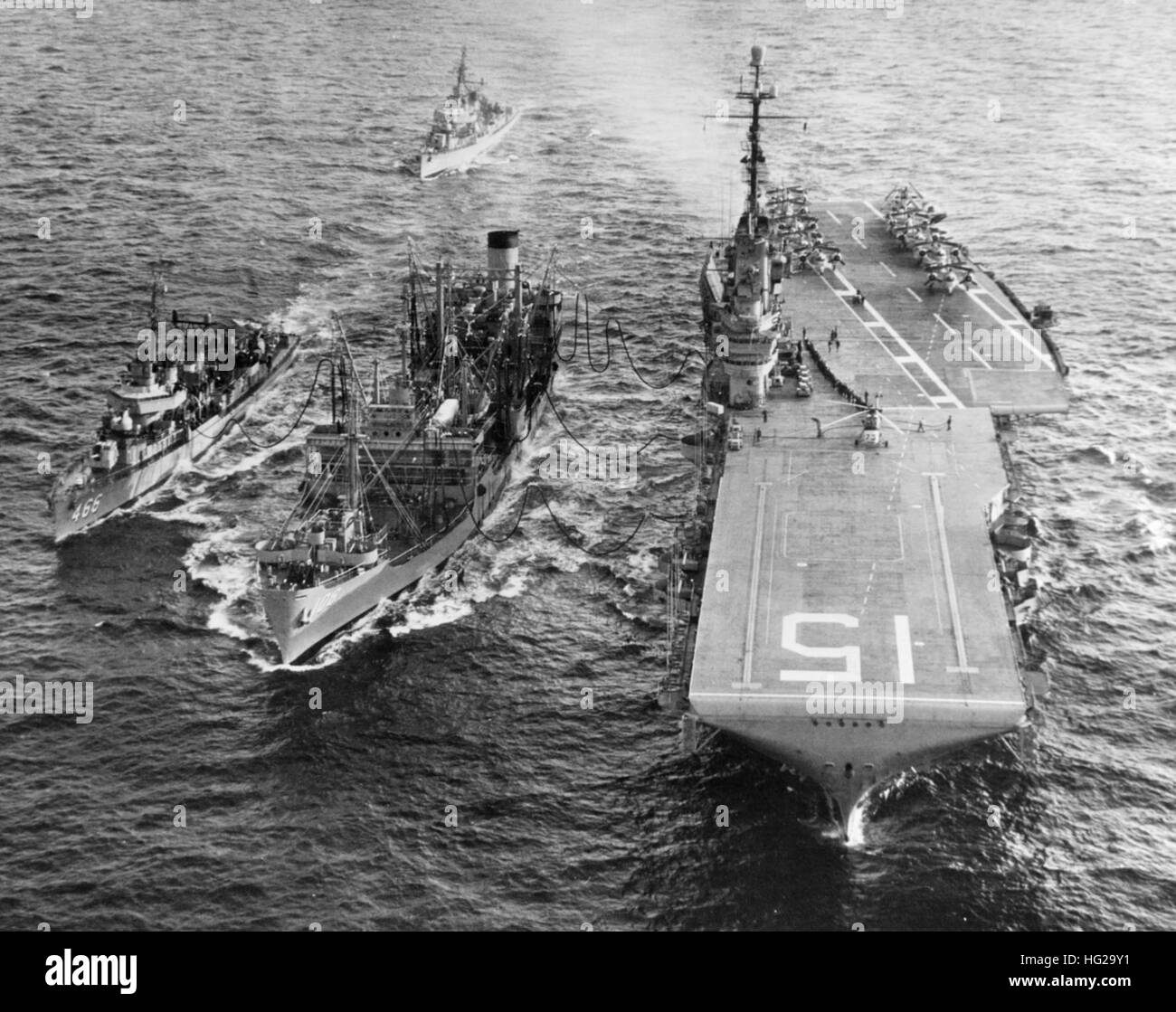 USS Pawcatuck (AO-108) fueling Randolph (CVS-15) and destroyers c1960 ...