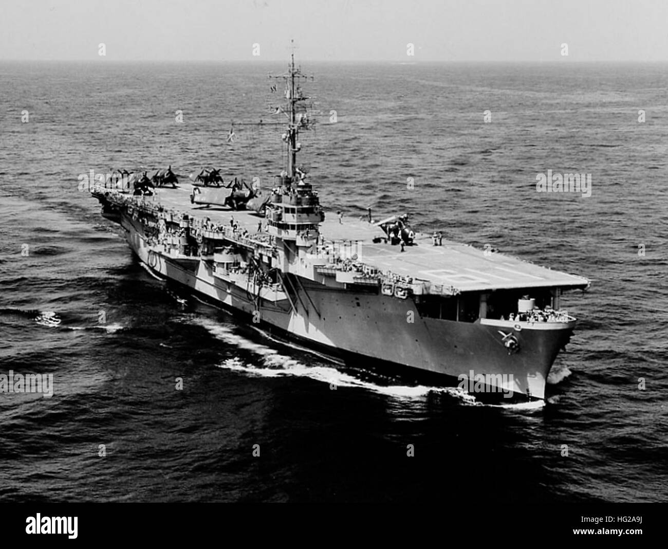 USS Point Cruz (CVE-119) underway at sea east of Japan, 23 July 1953 ...