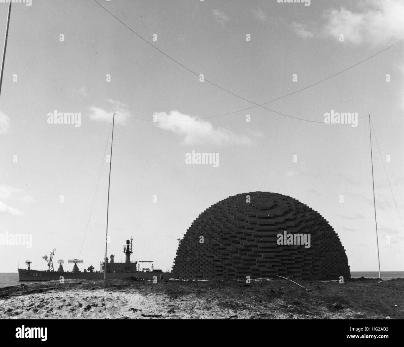USS Atlanta (IX-304) with 500 ton-TNT charge in April 1965 Stock Photo ...