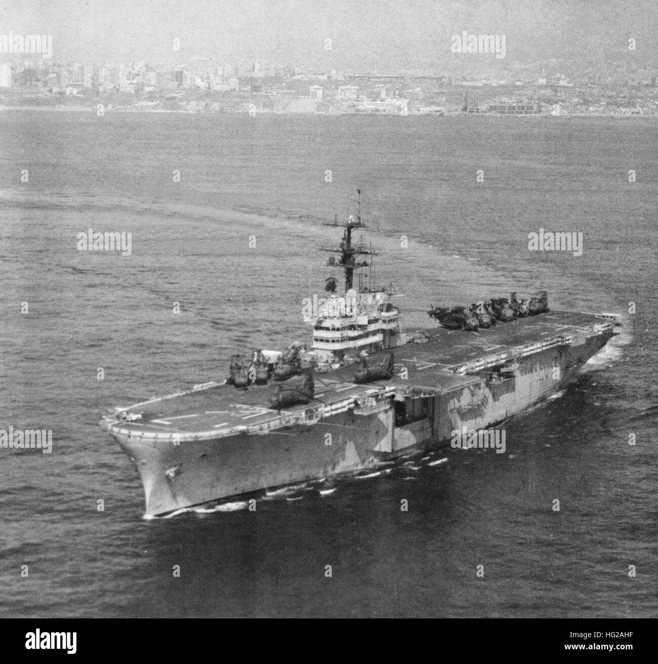 USS Guadalcanal (LPH-7) at sea in 1983 Stock Photo - Alamy