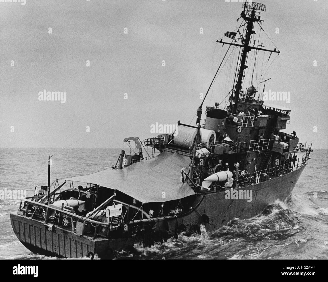 USS Pledge (MSO-492) underway off Vietnam in October 1967 Stock Photo ...