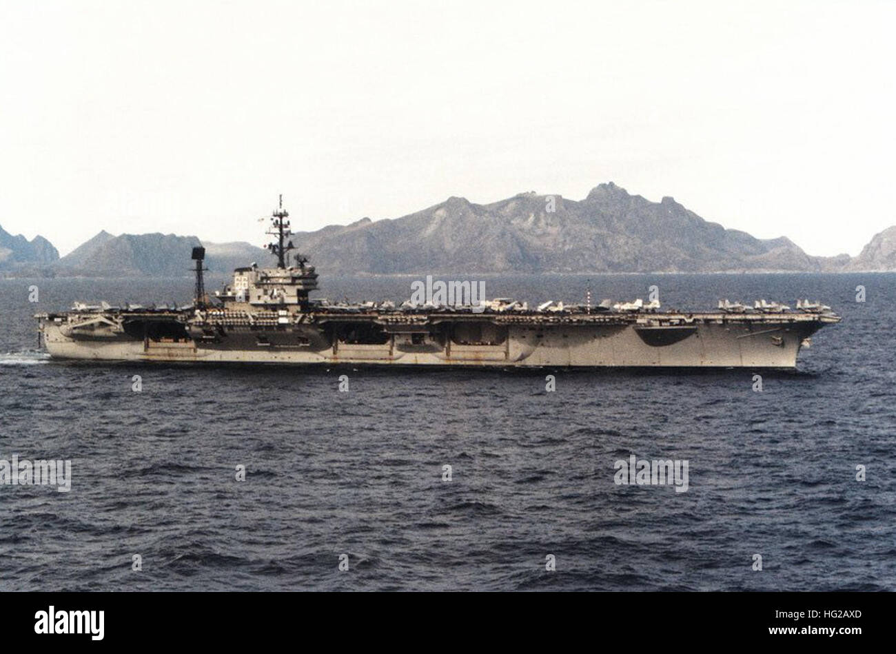 Uss america cv 66 hi-res stock photography and images - Alamy