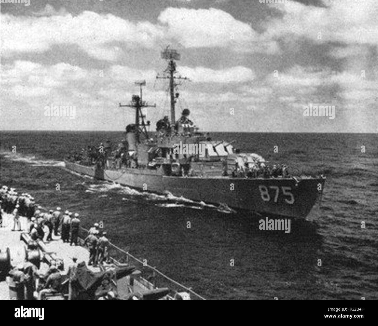 USS Henry W. Tucker (DDR-875) approaches USS New Jersey (BB-62) off ...