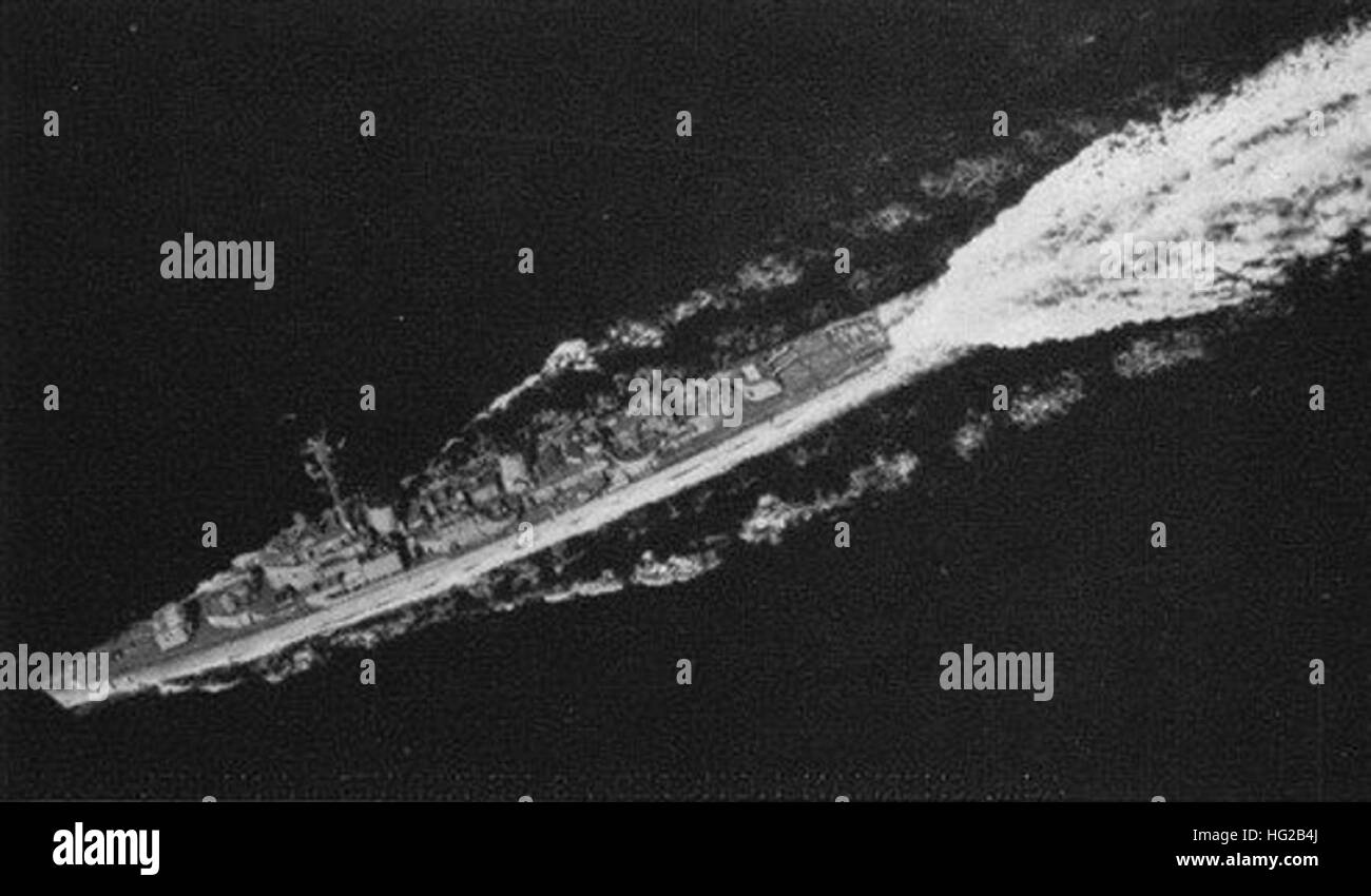 USS Epperson (DD-719) off Korea in 1951 Stock Photo - Alamy