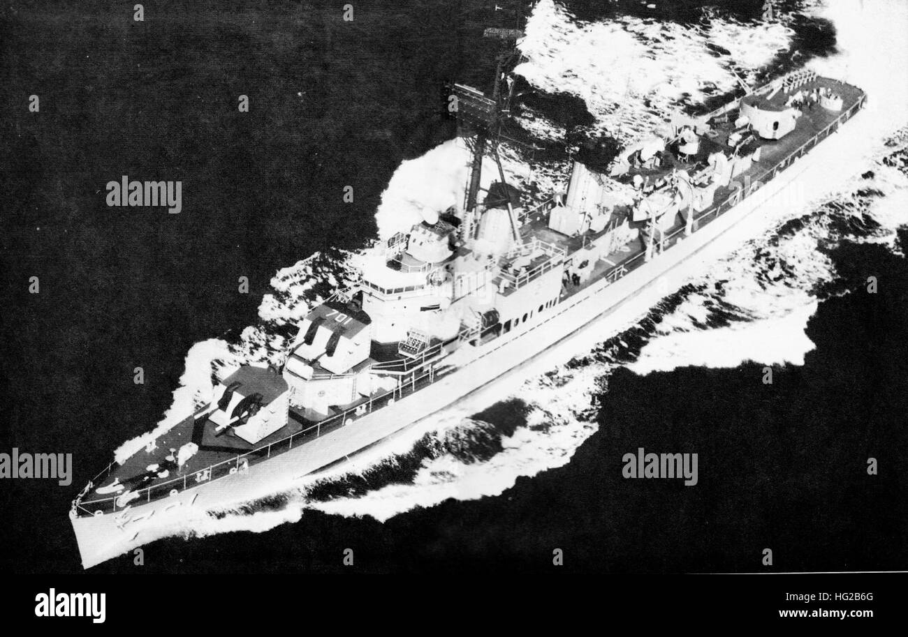 USS John W. Weeks (DD-701) underway at sea c1966 Stock Photo - Alamy