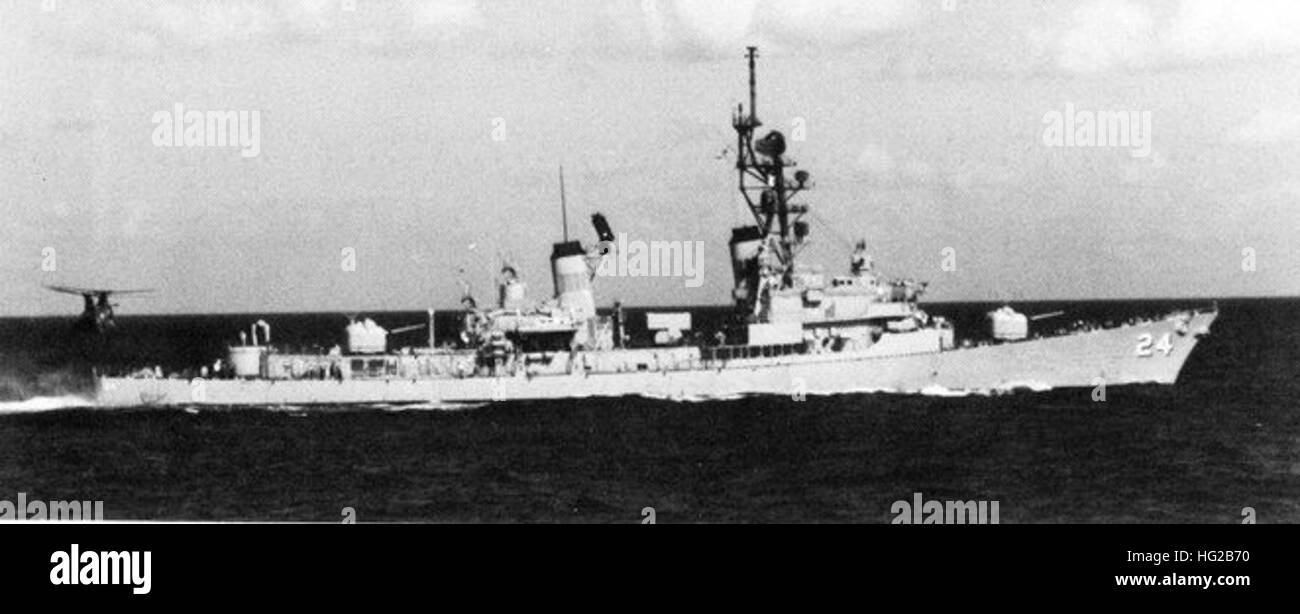 Uss waddell ddg 24 Black and White Stock Photos & Images - Alamy