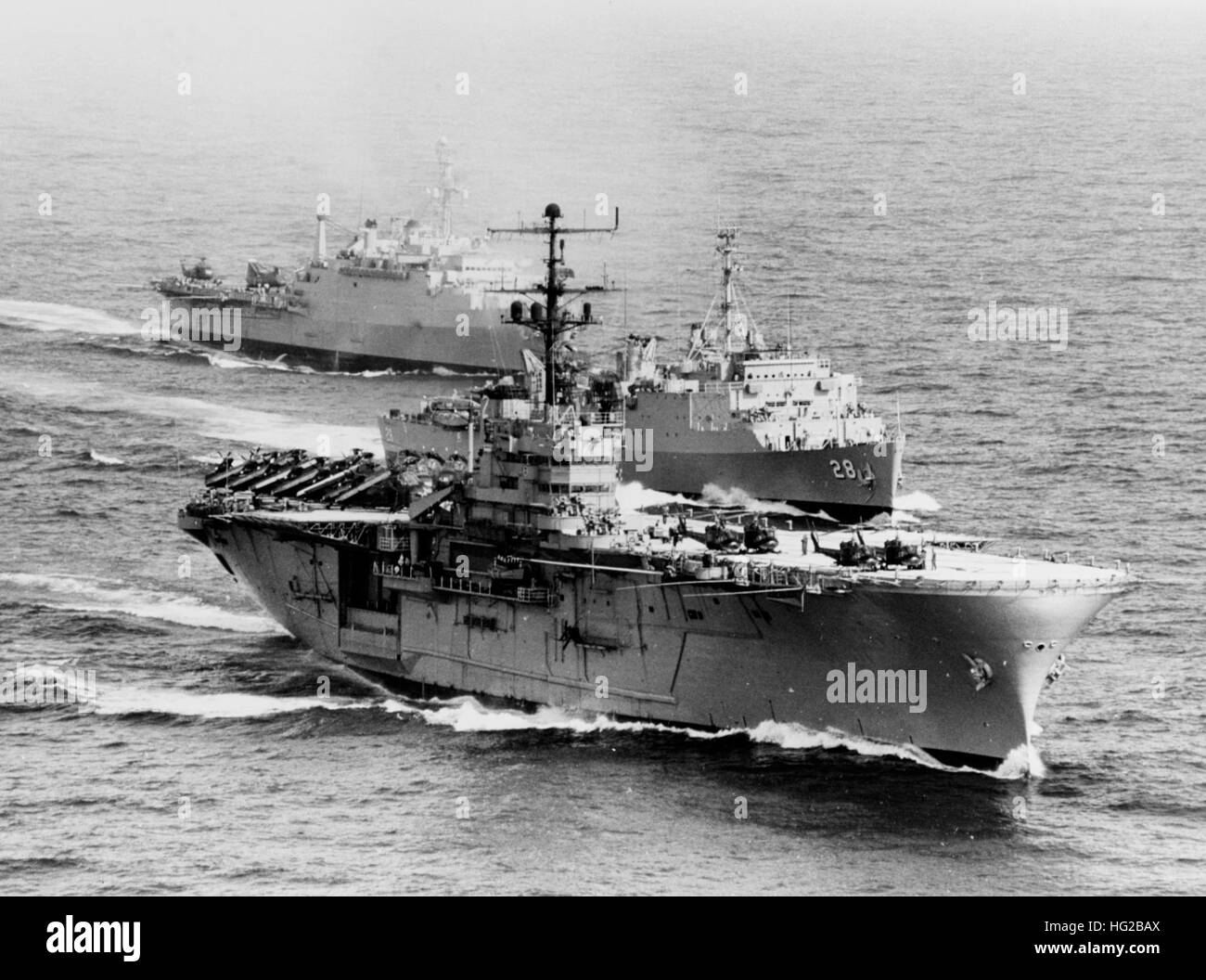USS Iwo Jima (LPH-2), USS Thomaston (LSD-28) and USS Vancouver (LPD-2 ...