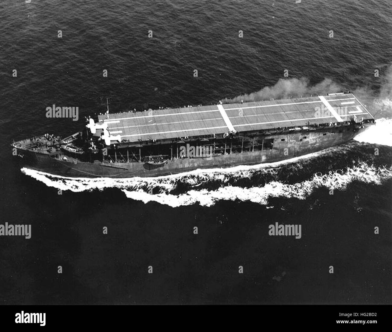 USS Long Island (AVG-1) underway on 8 July 1941 Stock Photo - Alamy