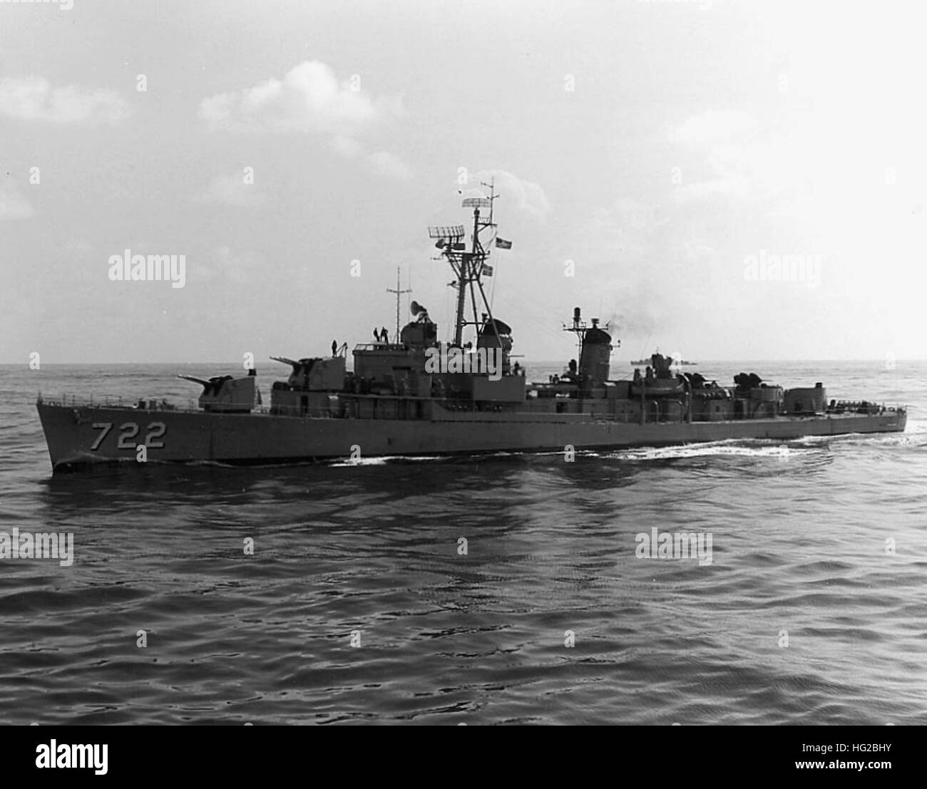 USS Barton (DD-722) underway at sea on 4 October 1959 Stock Photo - Alamy