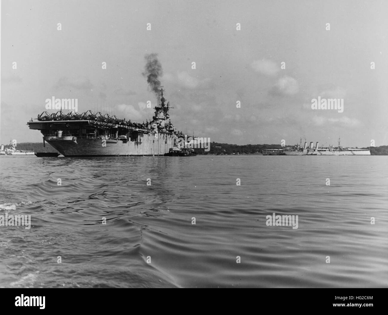 USS Valley Forge (CV-45) leaves Trincomalee in March 1948 Stock Photo ...