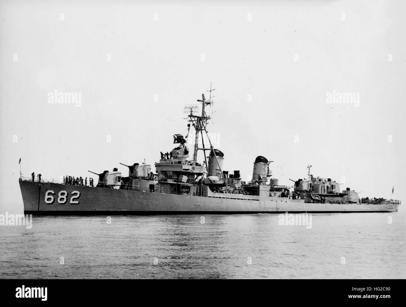 USS Porterfield (DD-682) off the San Francisco Naval Shipyard on 26 ...