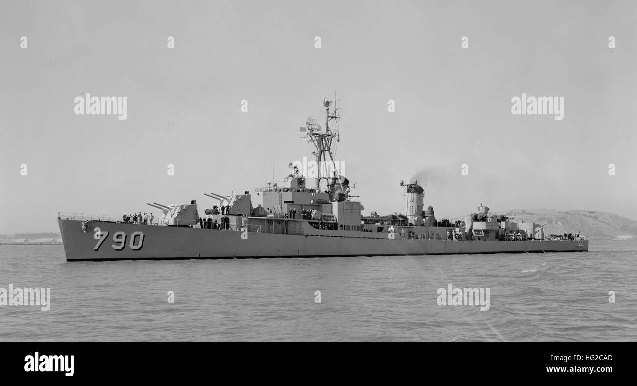 Uss shelton hi-res stock photography and images - Alamy