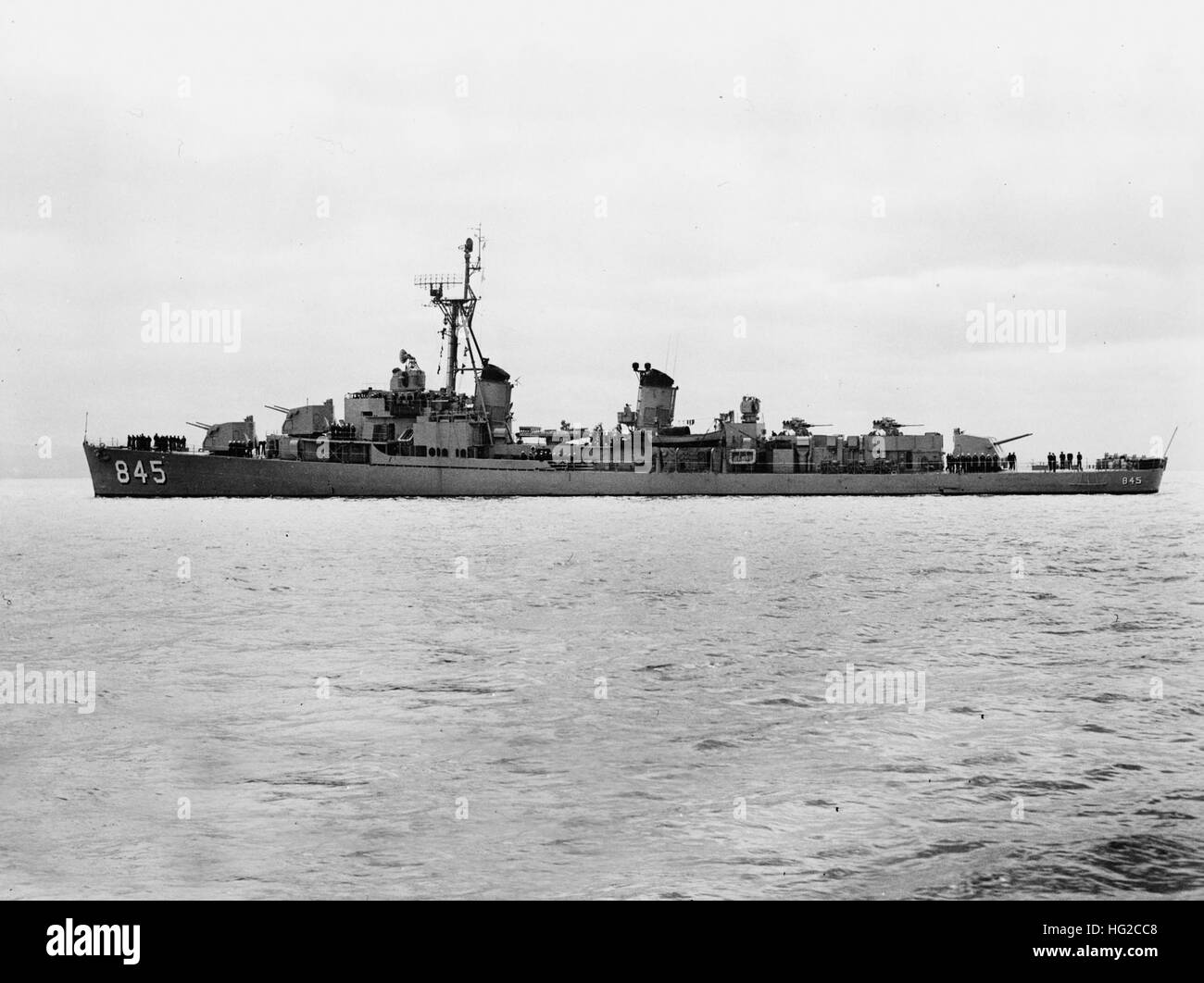USS Bausell (DD-845) at sea on 11 June 1953 Stock Photo - Alamy