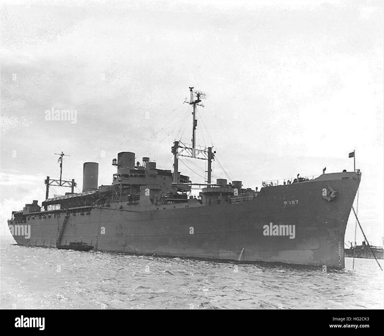 USS Admiral W. S. Sims (AP-127 Stock Photo - Alamy