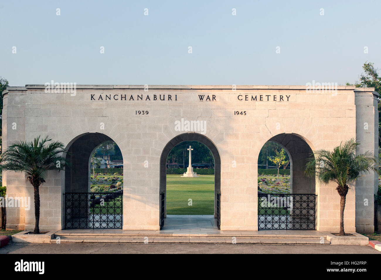 Kanchanaburi War Cemetery Thailand Stock Photo - Alamy