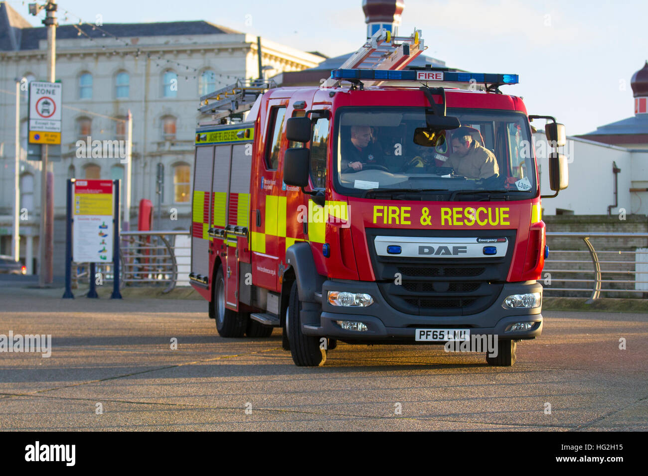 Blackpool, Lancashire, Emergency One Daf Trucks LF, Fire engine and ...