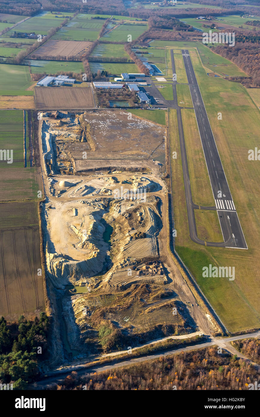 Sand pit hi-res stock photography and images - Alamy