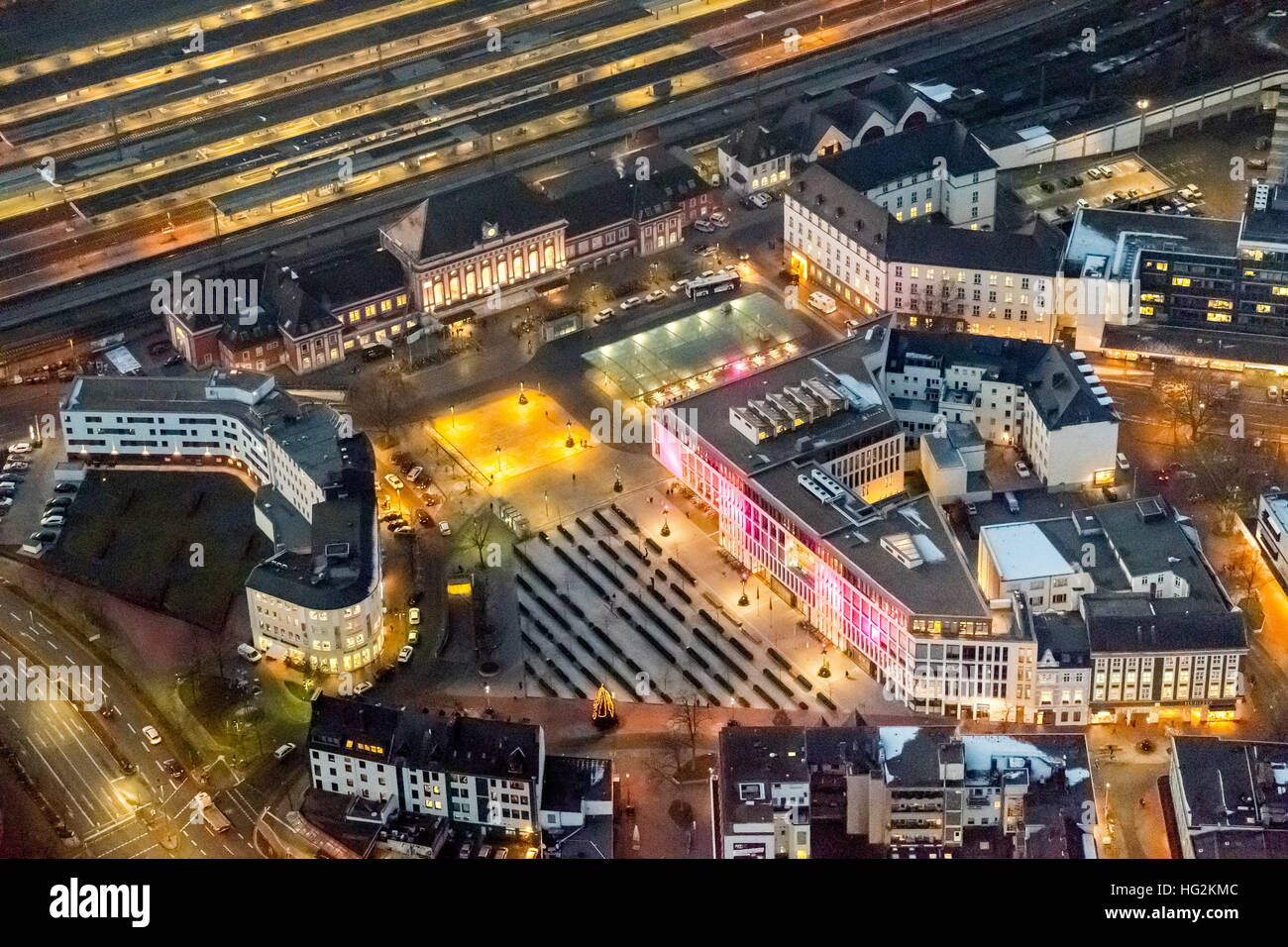 Station hamm with place of german unity hi-res stock photography and ...