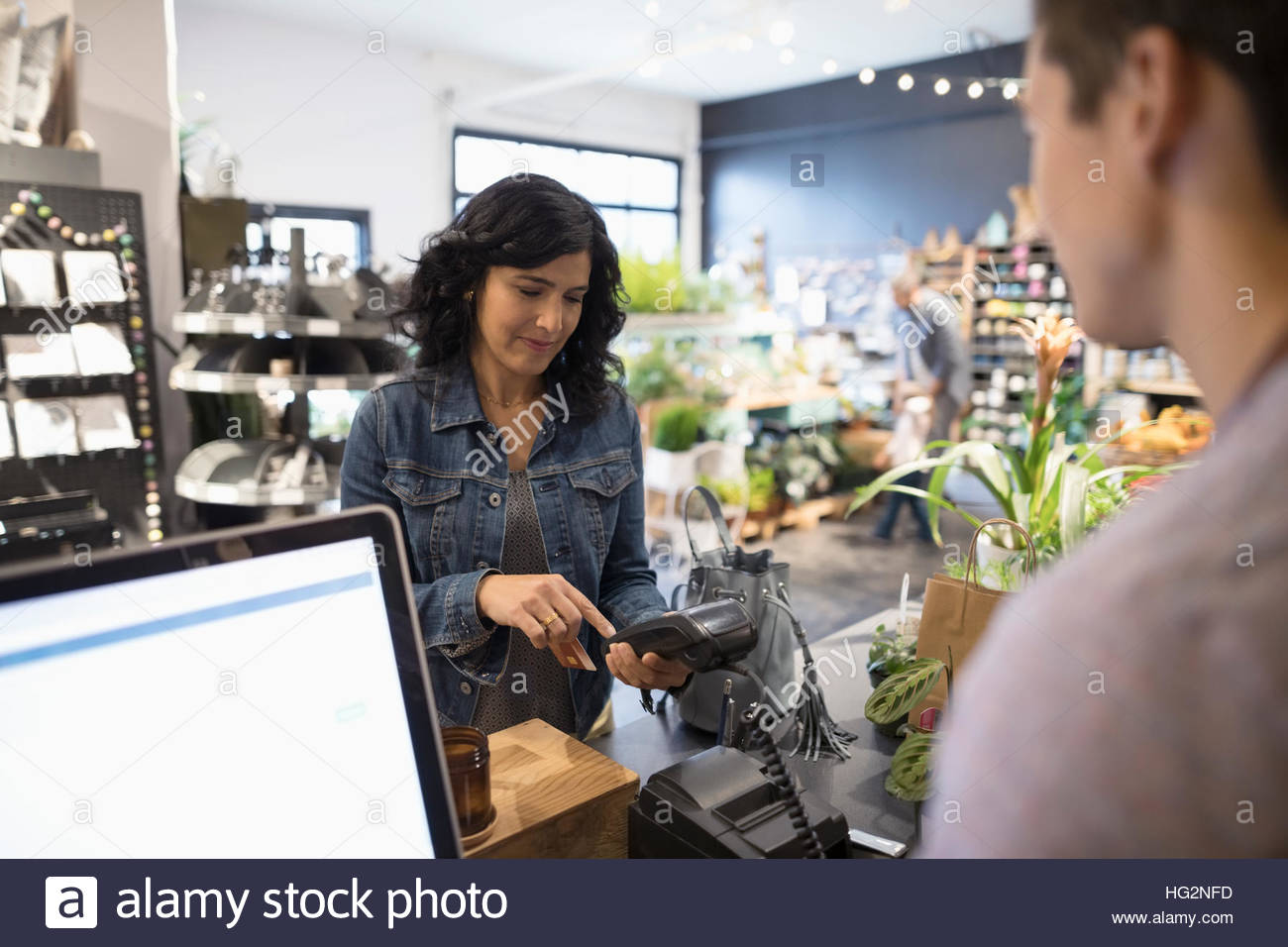 Japanese cash cashier hi-res stock photography and images - Alamy