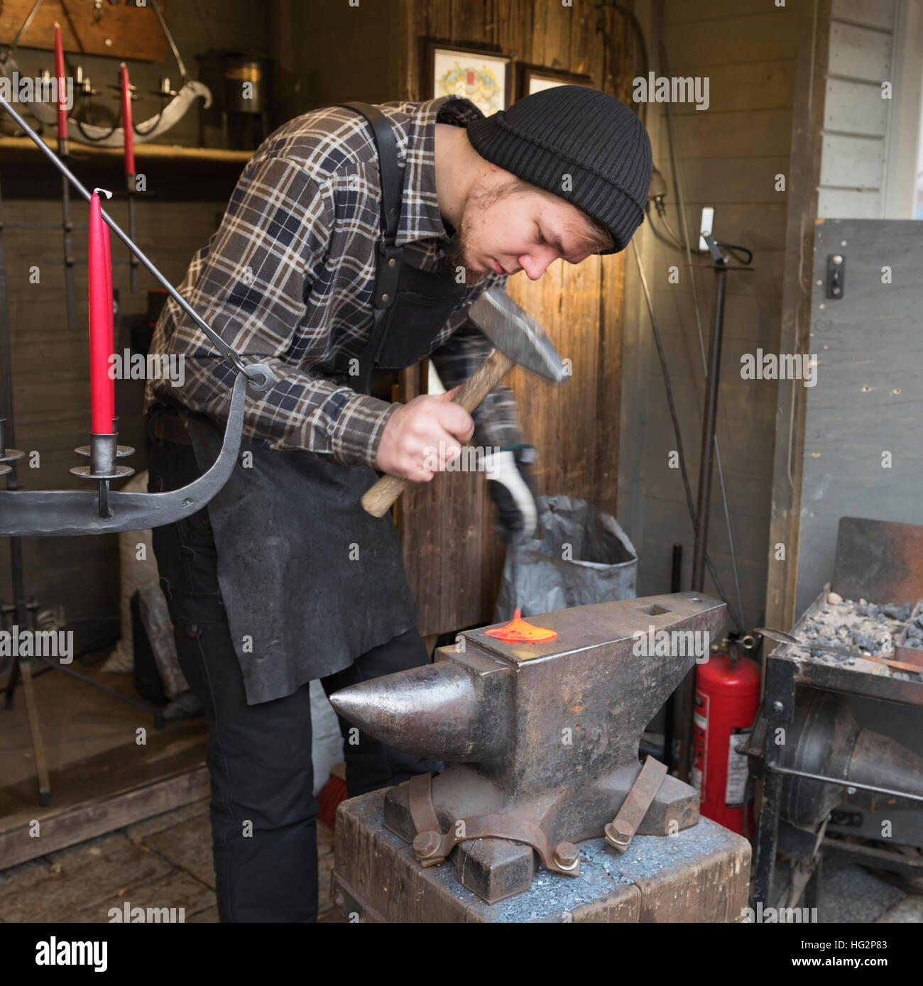 Blacksmith hi-res stock photography and images - Alamy
