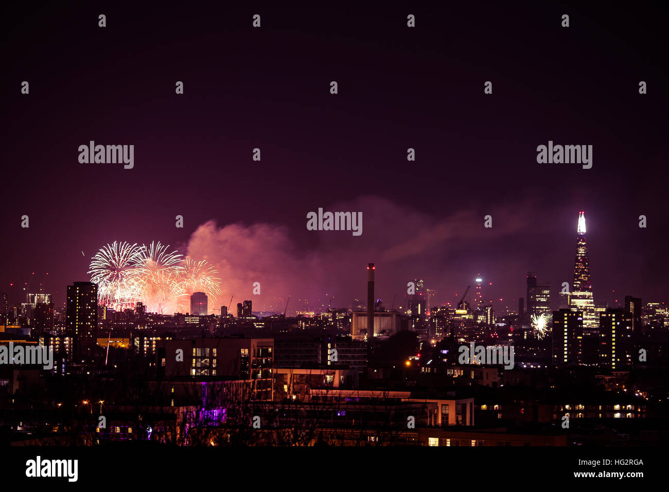 London fireworks panorama hi-res stock photography and images - Alamy