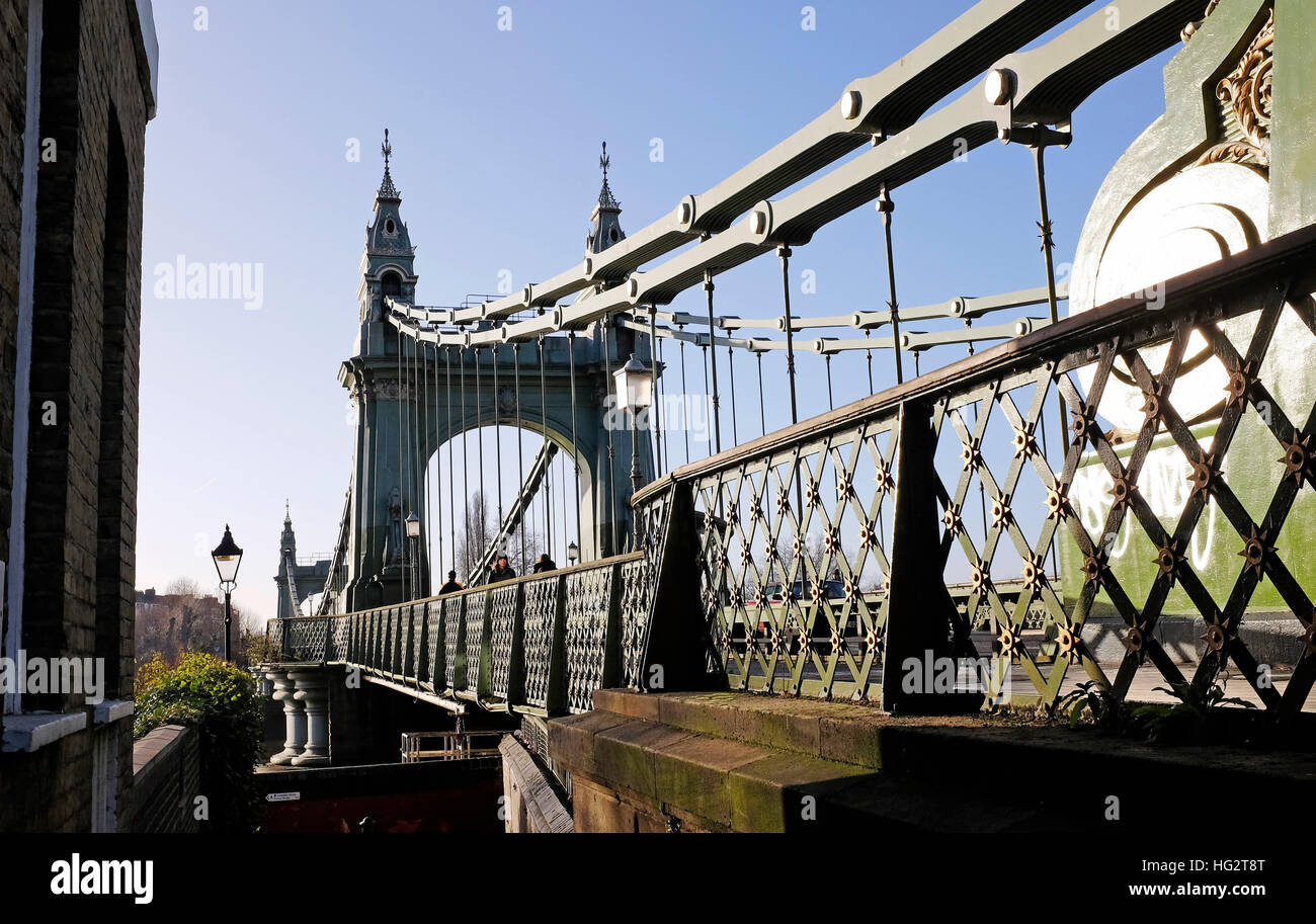 Hammersmith bridge london hi-res stock photography and images - Alamy