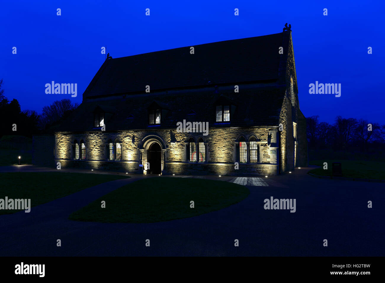 Oakham Castle at night, market town of Oakham, Rutland County, England ...