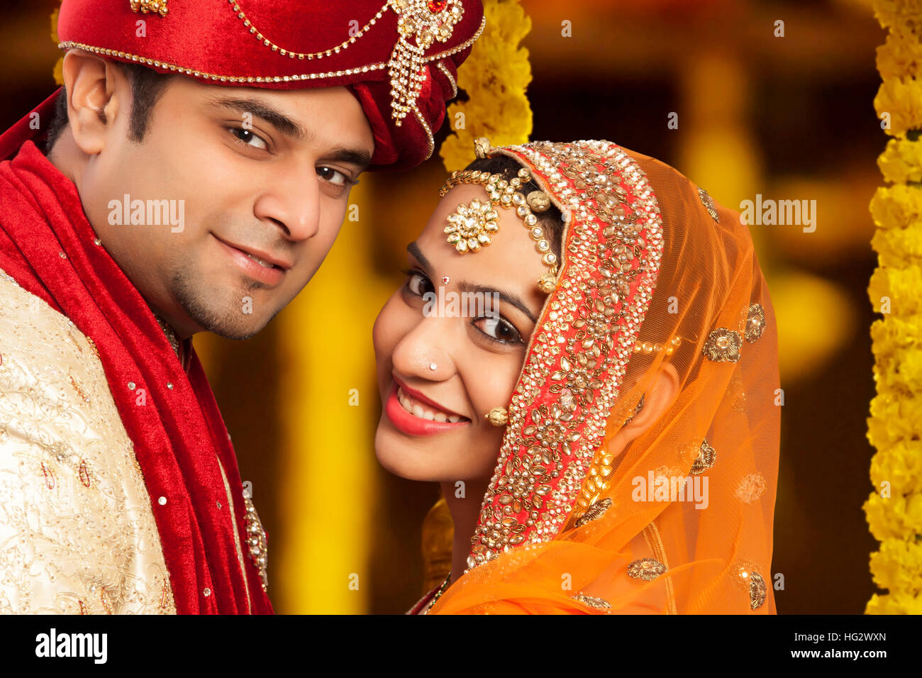 Indian maharashtrian traditional dress groom hi-res stock photography ...