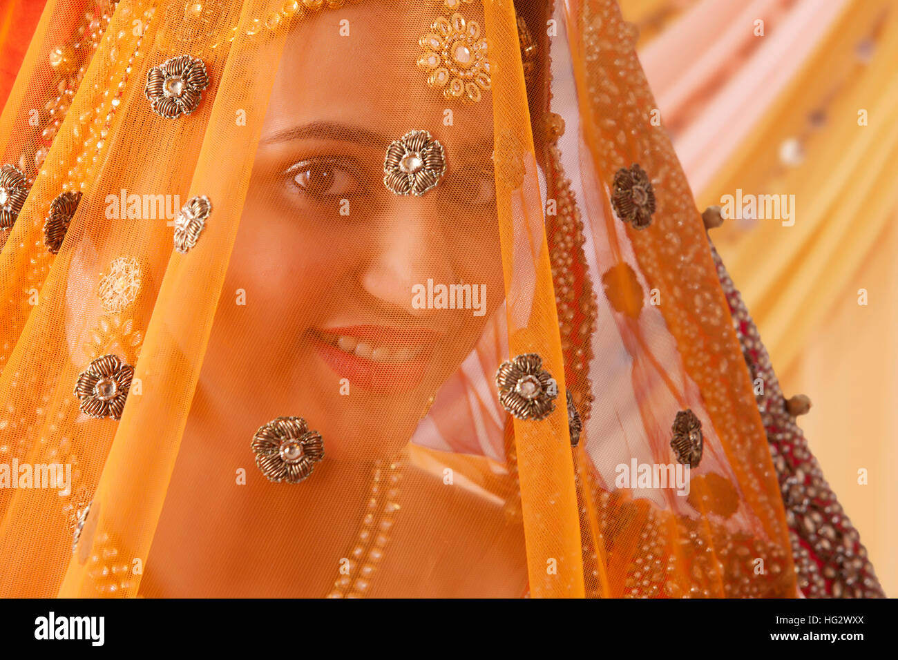 Indian maharashtrian bride marriage wedding hi-res stock photography ...