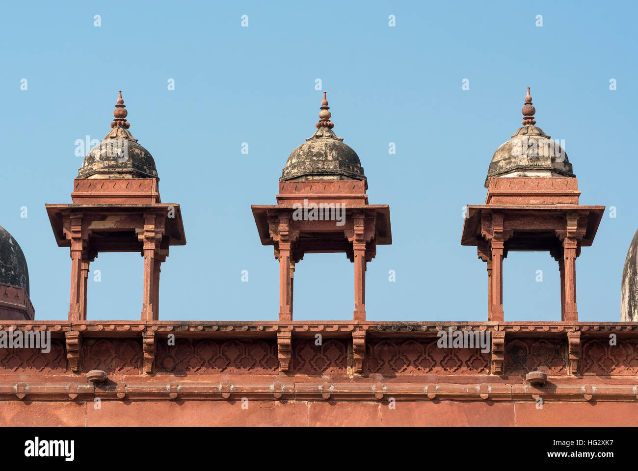 Row of Chhatri pavilions over Jama Masjid (Friday Mosque), Fatehpur ...
