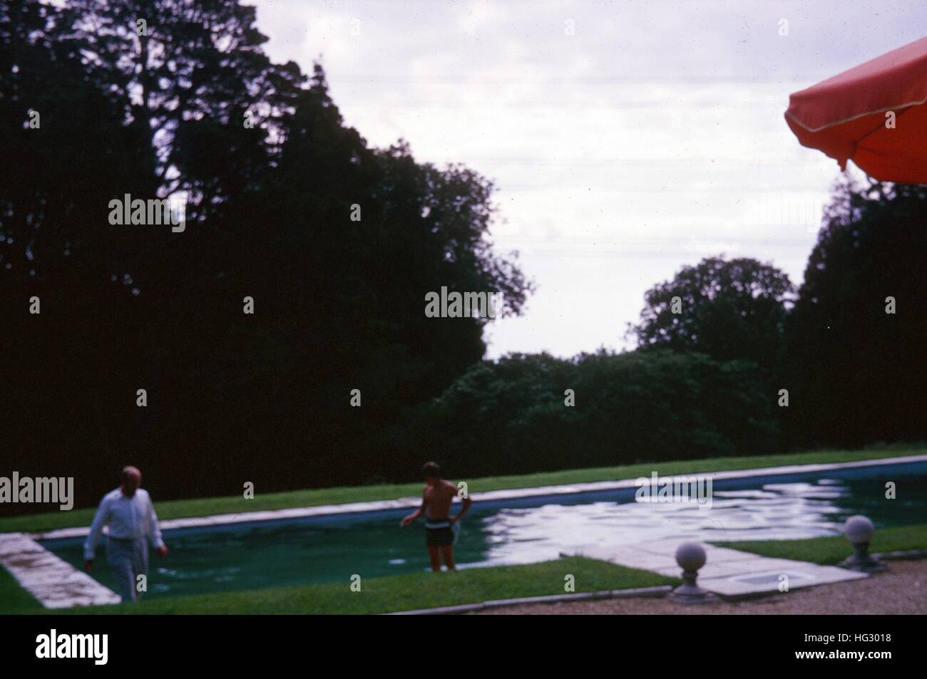 Vintage swimming pool men hi-res stock photography and images - Alamy
