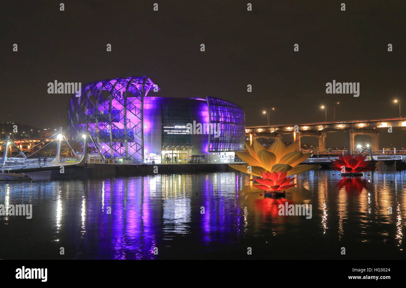 Floating night island Some Sevit in Seoul in Seoul South Korea Stock ...