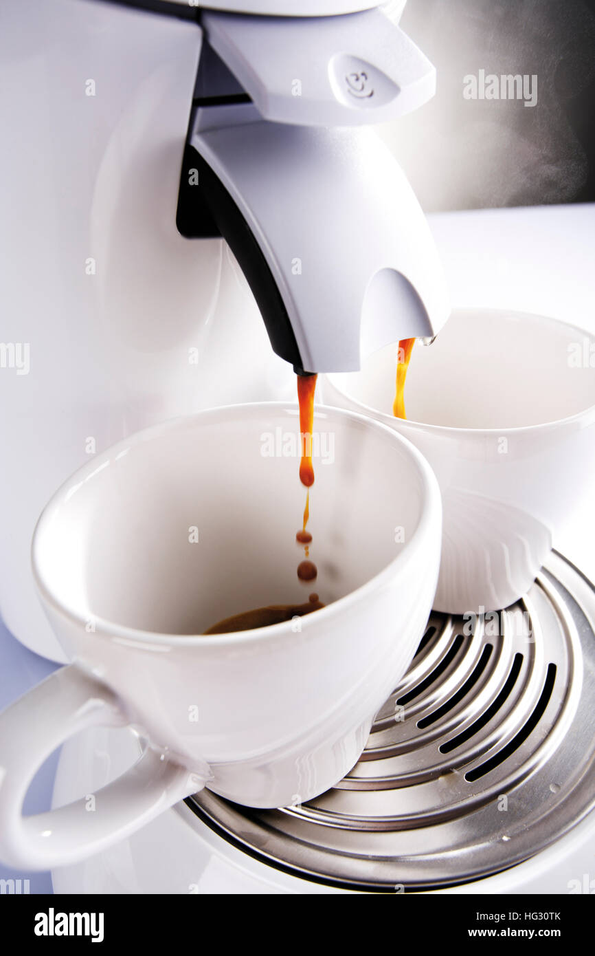Beverage filling machines hi-res stock photography and images - Alamy