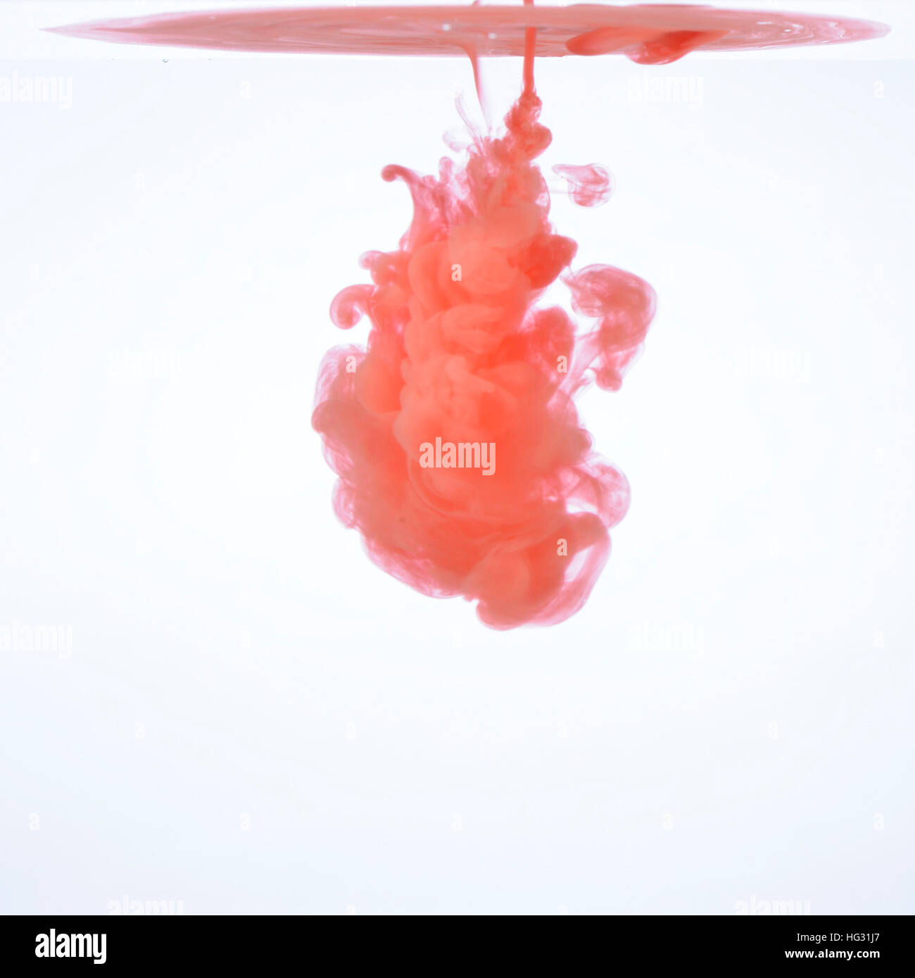 Red ink water dissolve hi-res stock photography and images - Alamy