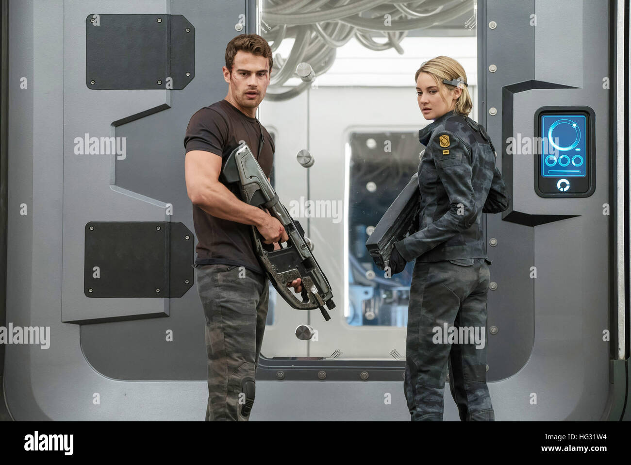 ALLEGIANT, (aka THE DIVERGENT SAGA: ALLEGIANT - PART 1), from left ...