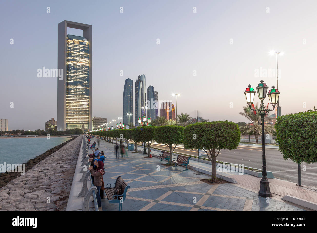 Abu dhabi night street hi-res stock photography and images - Alamy