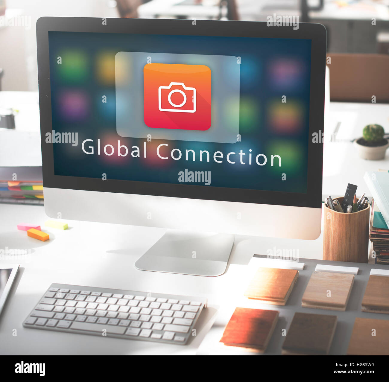 Digital Media Connection Camera Icon Concept Stock Photo - Alamy