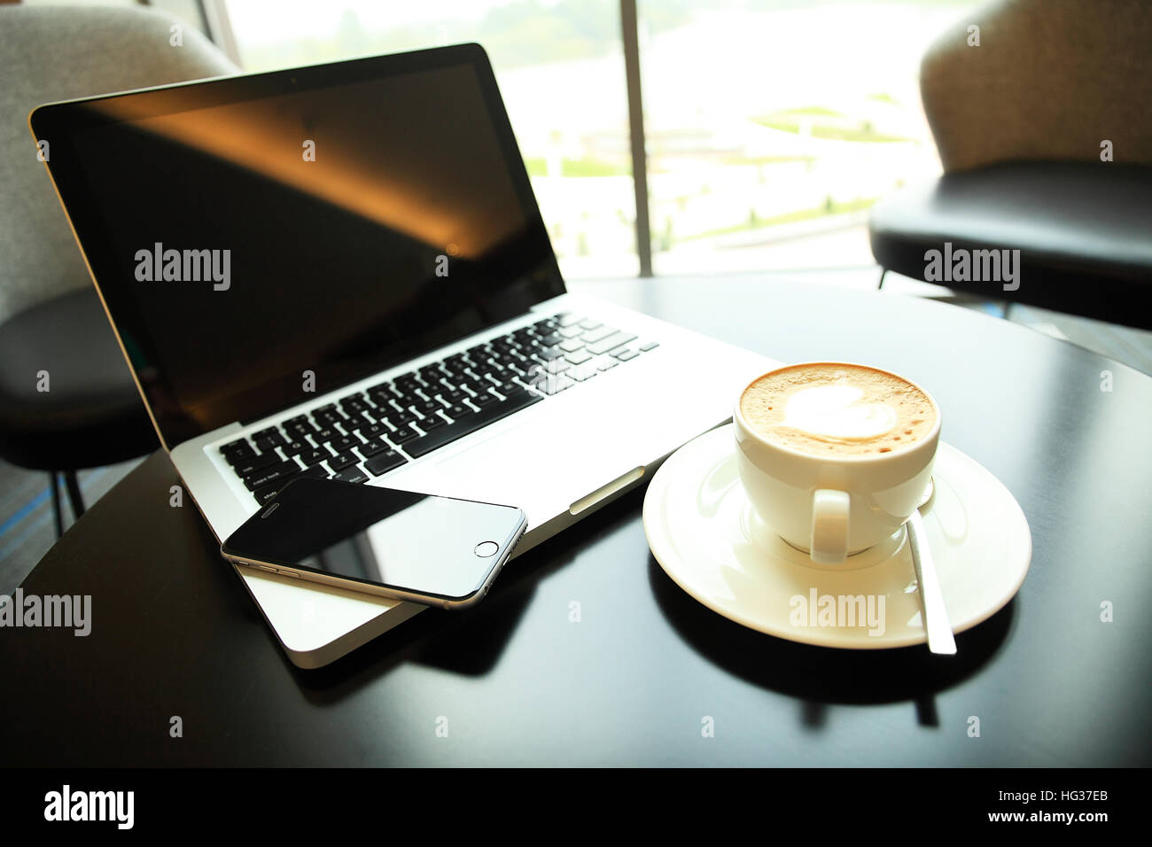 Coffee Shop Laptop High Resolution Stock Photography and Images - Alamy