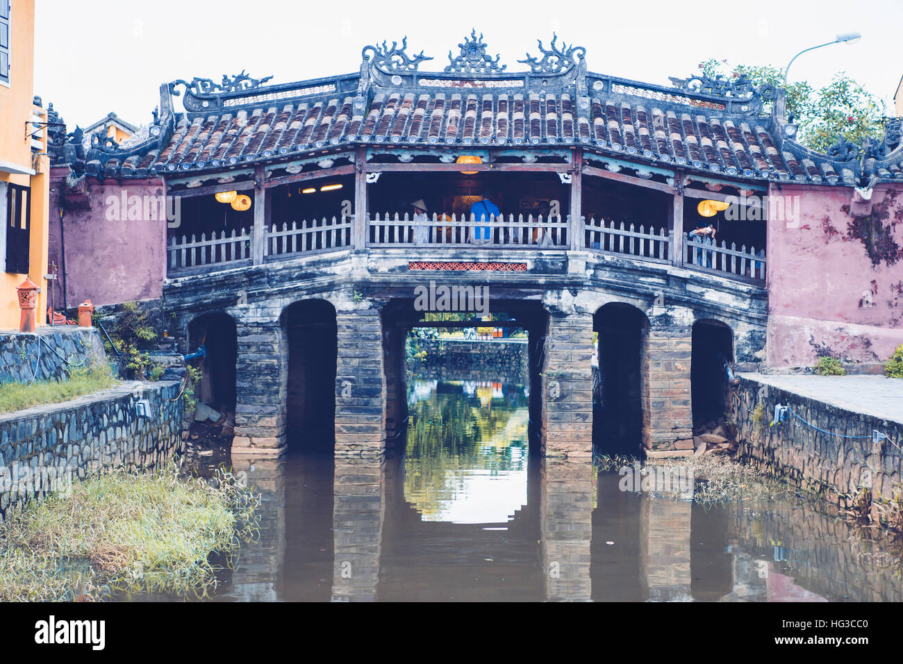 Japanese Covered Bridge in Hoi An Ancient Town, Vietnam Stock Photo - Alamy