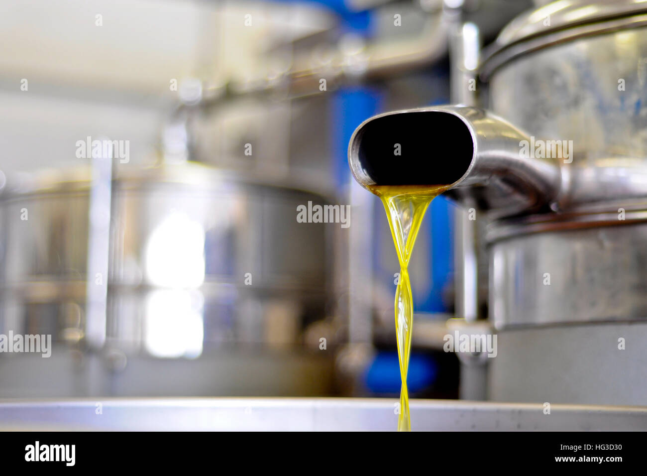 Oil flow hi-res stock photography and images - Alamy