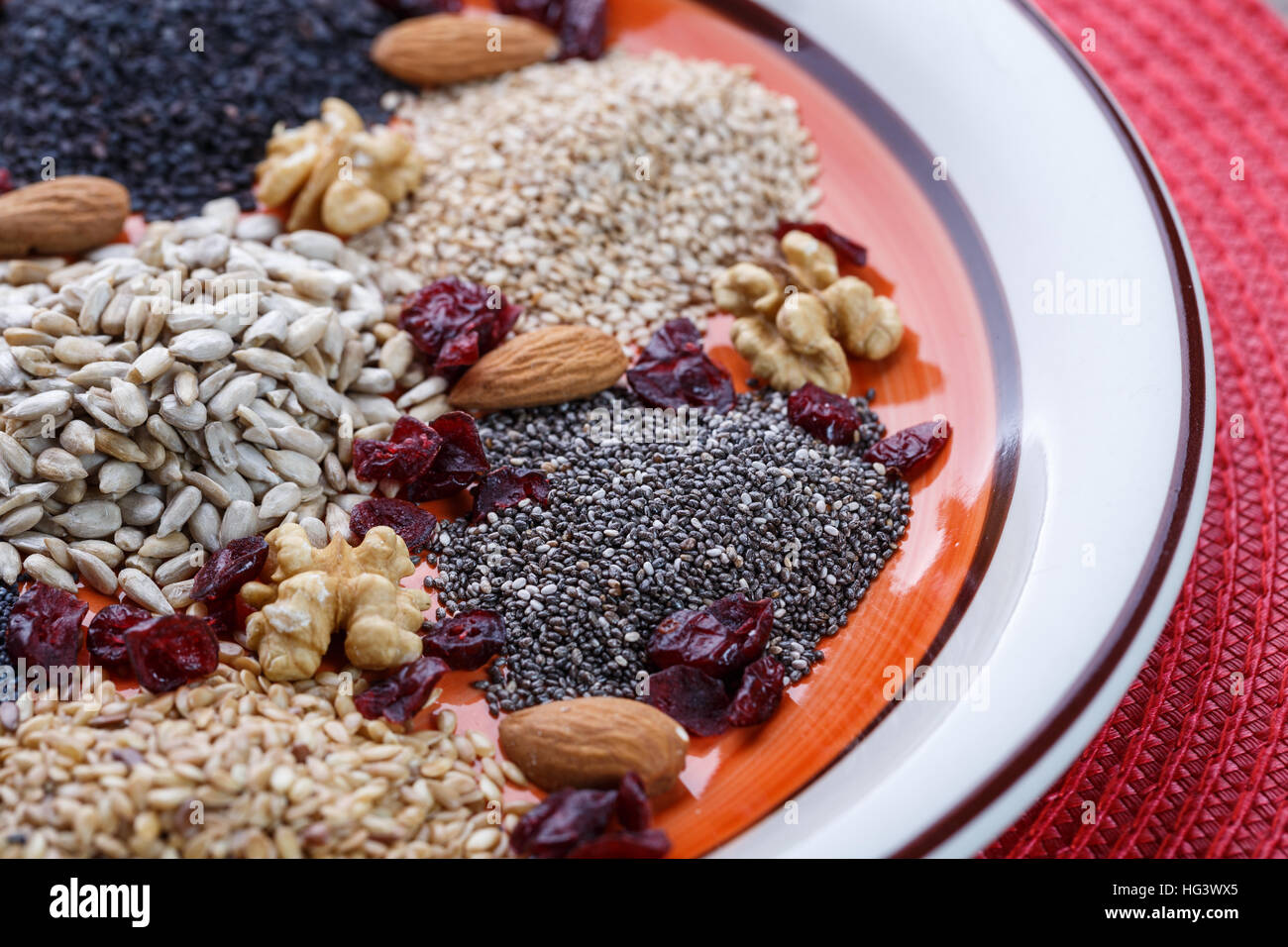 Edible seed sunflower poppy hi-res stock photography and images - Alamy