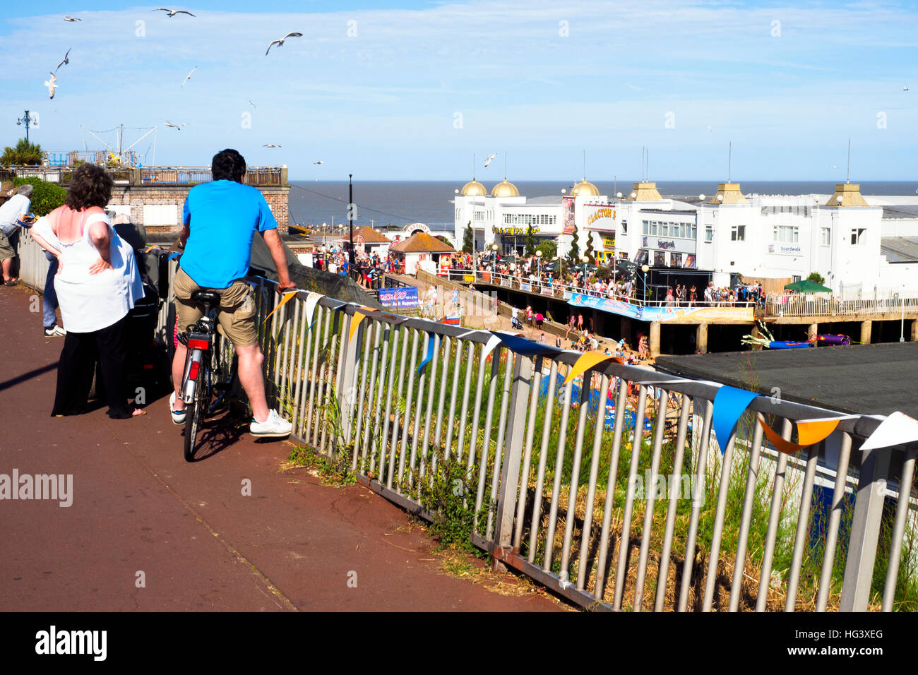 Clacton on sea essex hi-res stock photography and images - Alamy