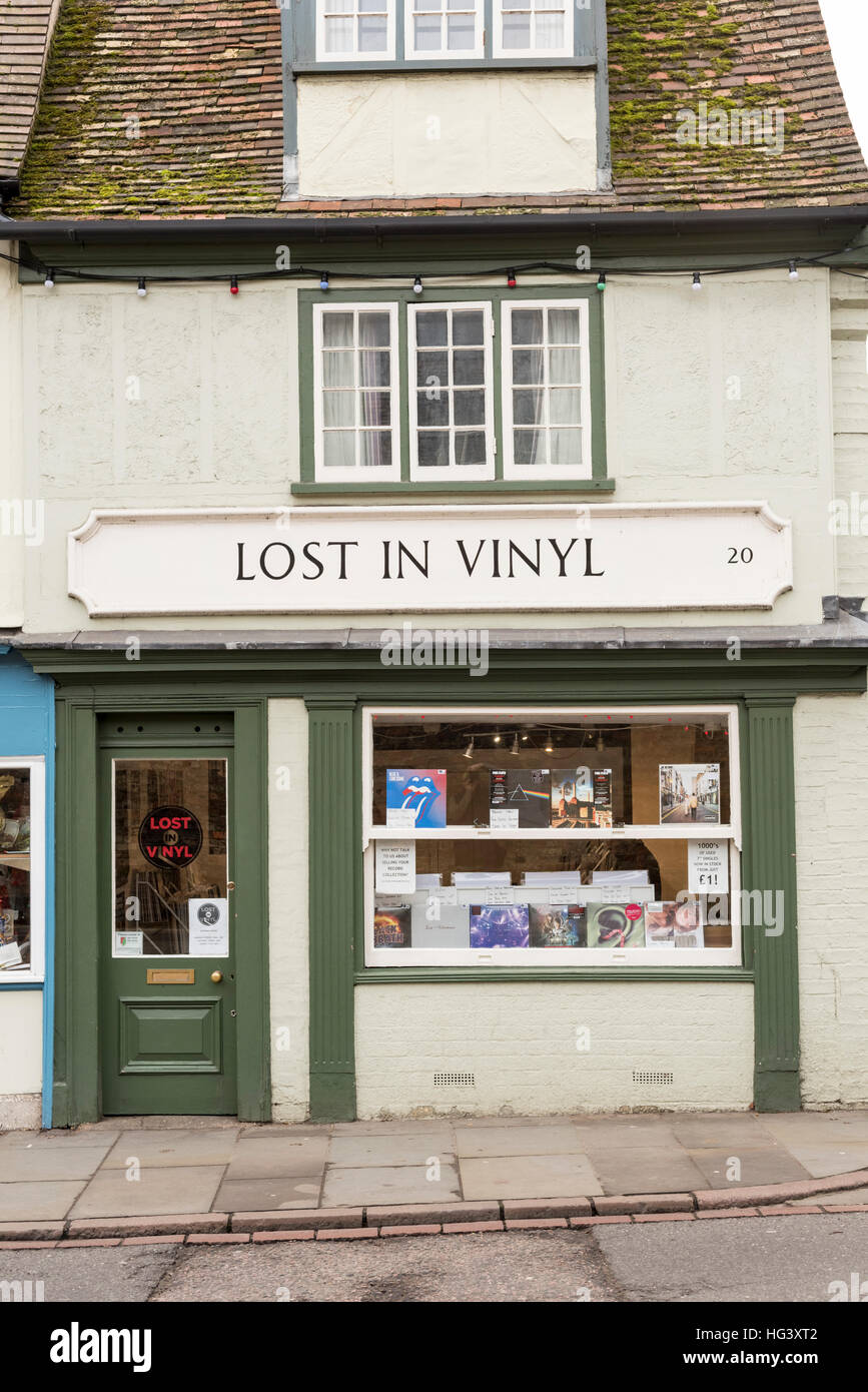 Record shop vinyl hi-res stock photography and images - Alamy
