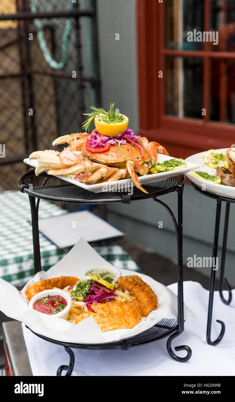 Seafood Dinners on display at Restaurant Stock Photo - Alamy