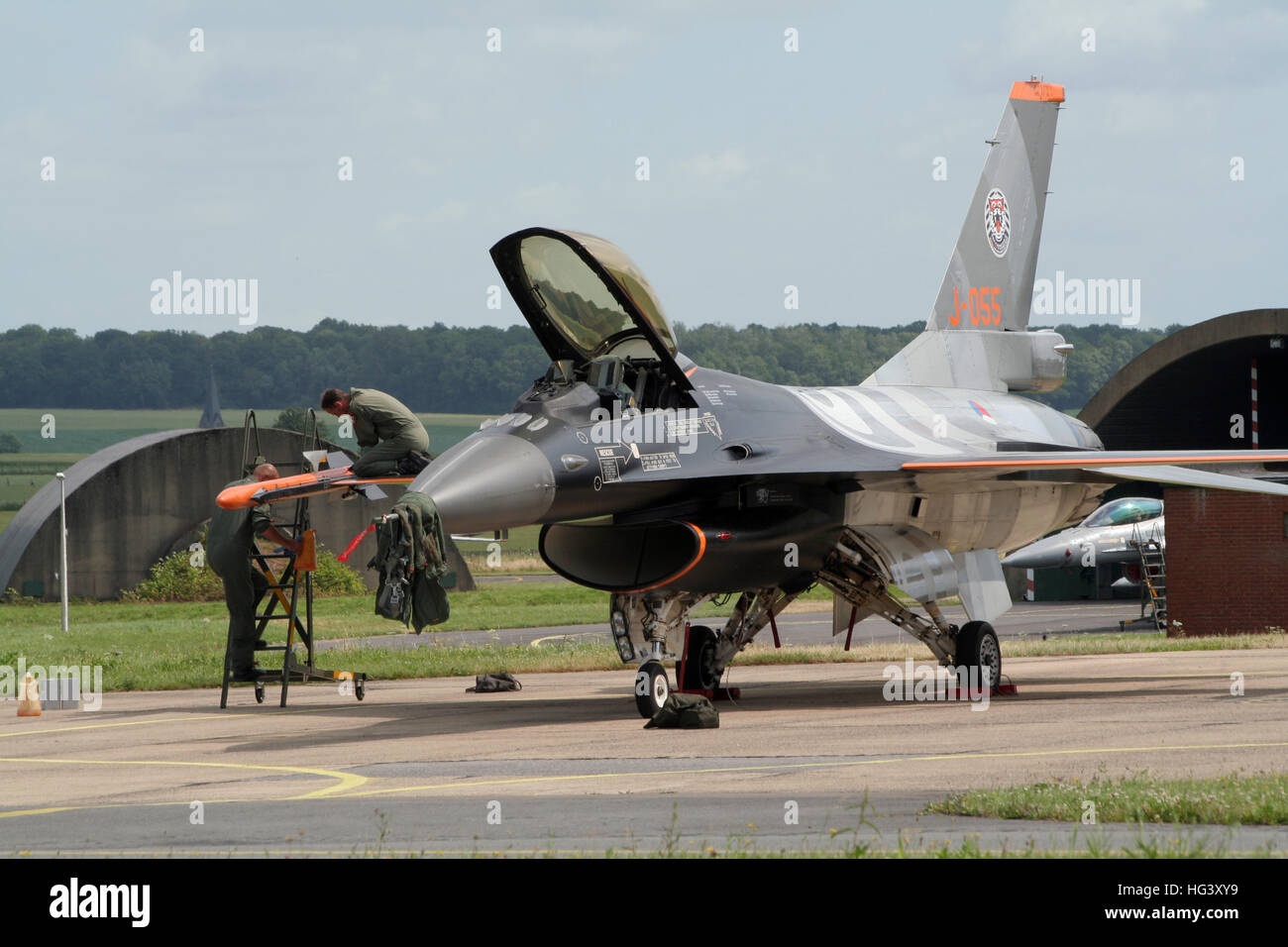 Air filled pods hi-res stock photography and images - Alamy